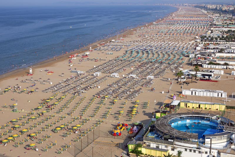 Rimini-Stadtbild Italien-Sommer Adriatisches Meer Des Strandes ...