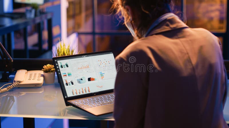 Advisor Agent Holding Clipboard Analyzing Financial Statistics Stock ...