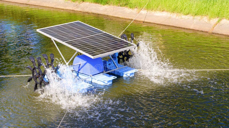 Aerator Multiple Turbine Wheel with Solar Panel on Water Surface for ...
