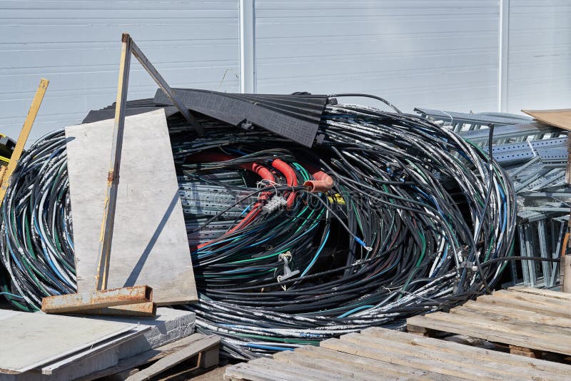 Aerial bundled cable stock image. Image of distribution - 146668445