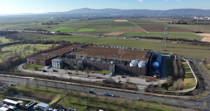 Data Centers, Computer Centre, Infrastructure for Quantum Computing ...