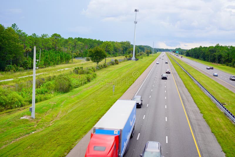 A Beautiful Highway in Florida Editorial Image - Image of skyline ...