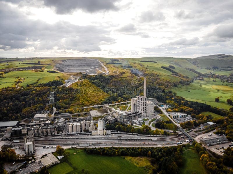 Breedon Hope Cement Works, the Hope Valley Stock Photo - Image of moor ...