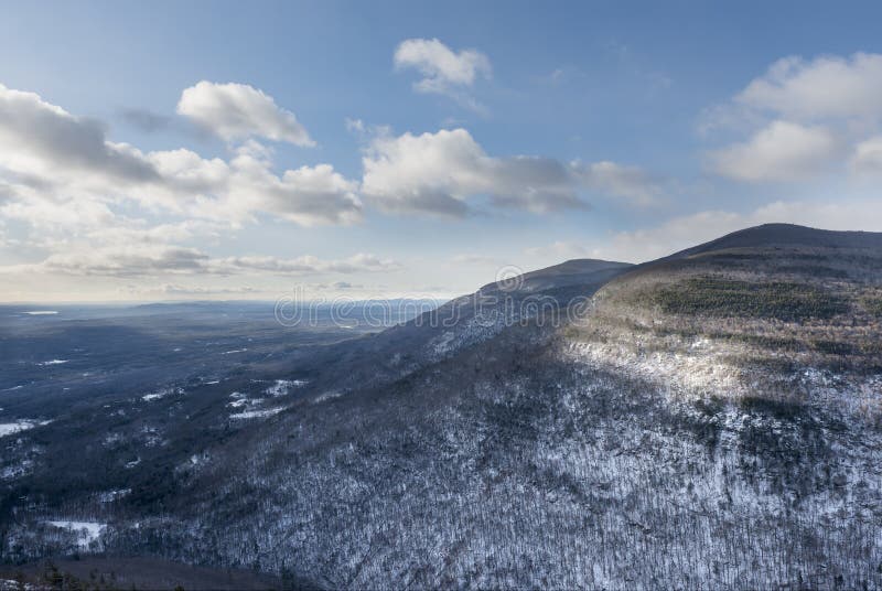Catskill Mountains in Winter Stock Image - Image of mountains, snow ...