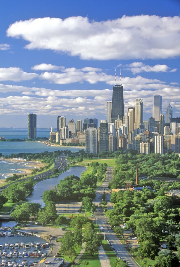 Aerial View of Chicago, Illinois Editorial Photo - Image of clouds ...