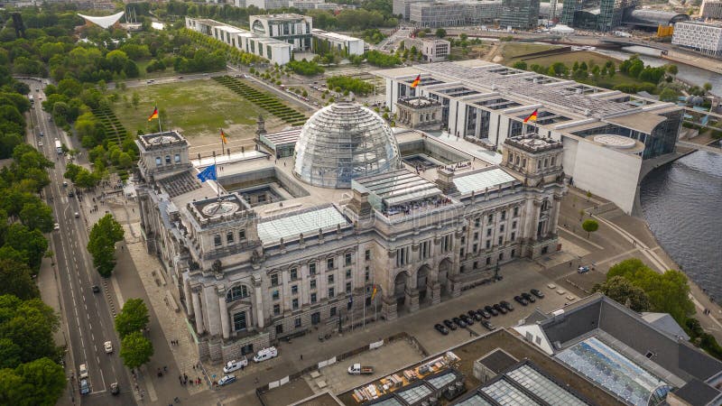 View of the Reichstag stock image. Image of parliament - 27236605