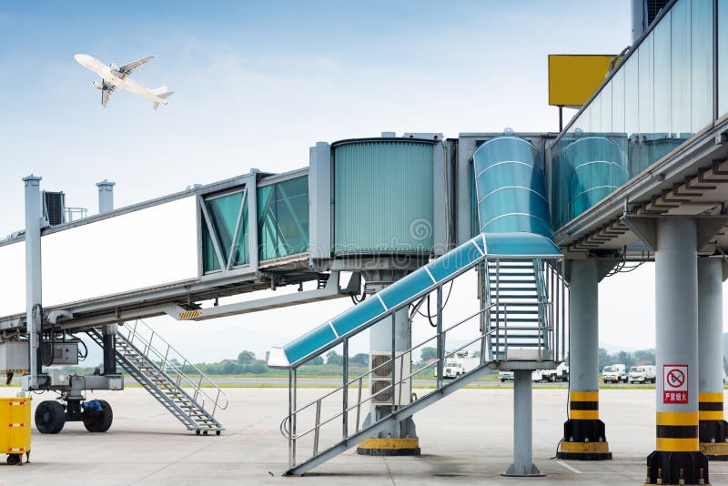 Aerobridge at airport stock image. Image of runway, ramp - 35881561