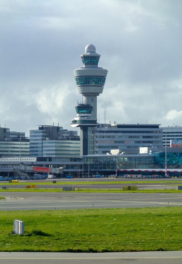 Aeropuerto De Amsterdam Schipol Imagen de archivo - Imagen de recorrido ...