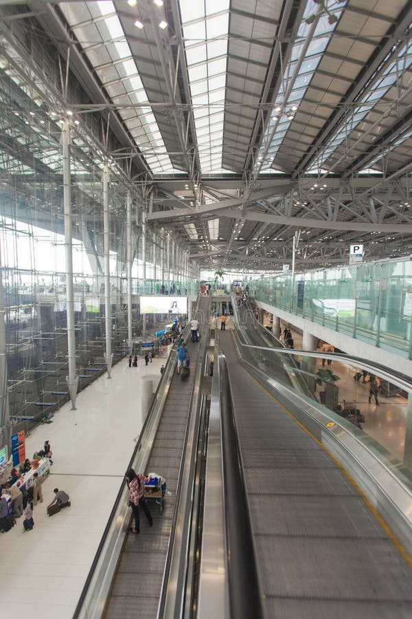 Aeropuerto de Bangkok imagen de archivo editorial. Imagen de bagaje ...