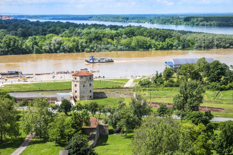 O Rio Sava é Um Dos Pouquíssimos Rios Da Planície Na Europa Lonjsko ...