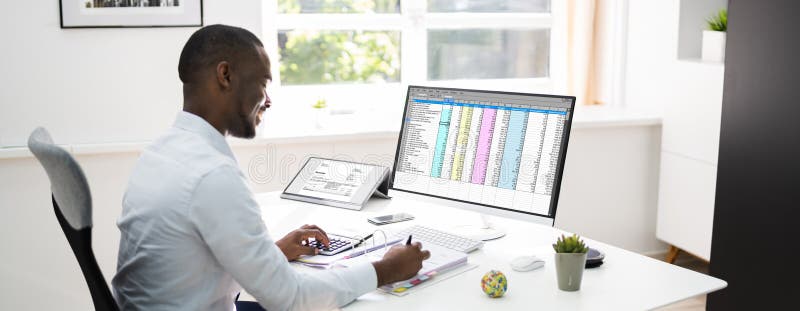African American Accountant Stock Image - Image of desktop, finance ...