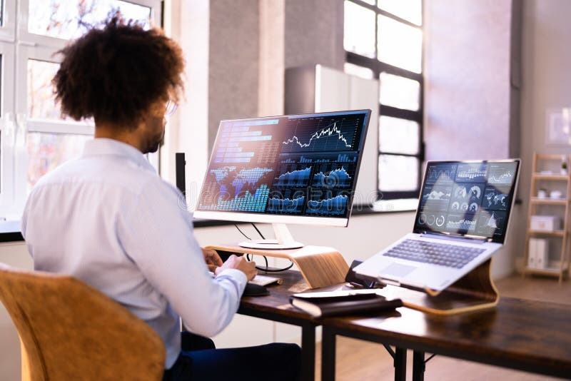African American Data Analyst Stock Photo - Image of black, desktop ...