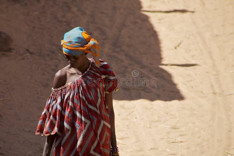 African Beautiful Dogon Woman Editorial Stock Image - Image of africa ...