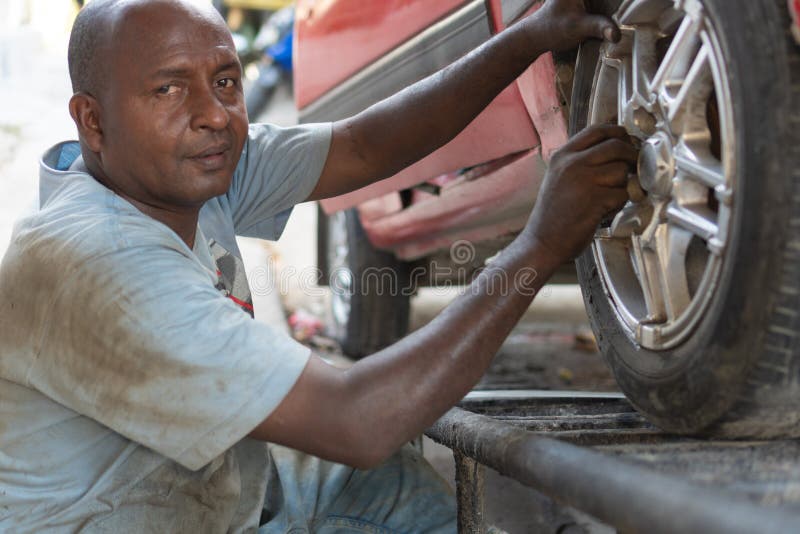 1,954 African Auto Mechanic Stock Photos - Free & Royalty-Free Stock ...