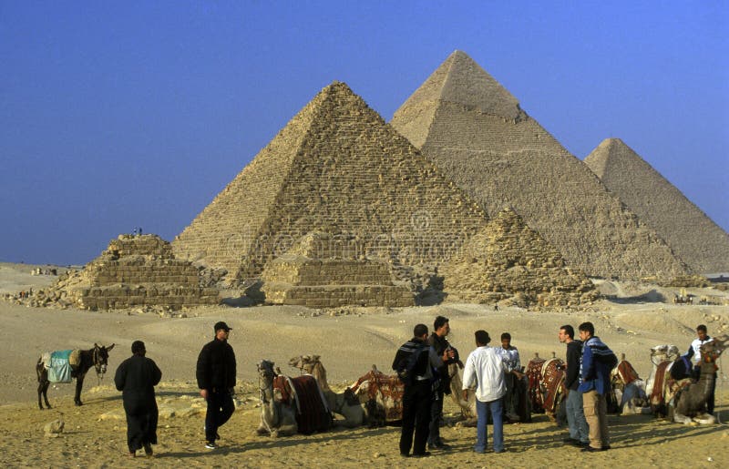 AFRIKA EGYPTEN KAIROGIZA PYRAMIDER Redaktionell Bild - Bild av egyptier ...