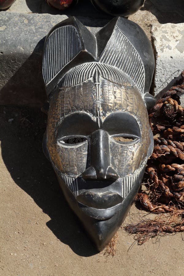 Afrikaanse Maskers stock afbeelding. Image of maskers - 5591027