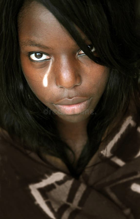 Afrikaanse scheur stock foto. Image of etnisch, ondiep - 16471070