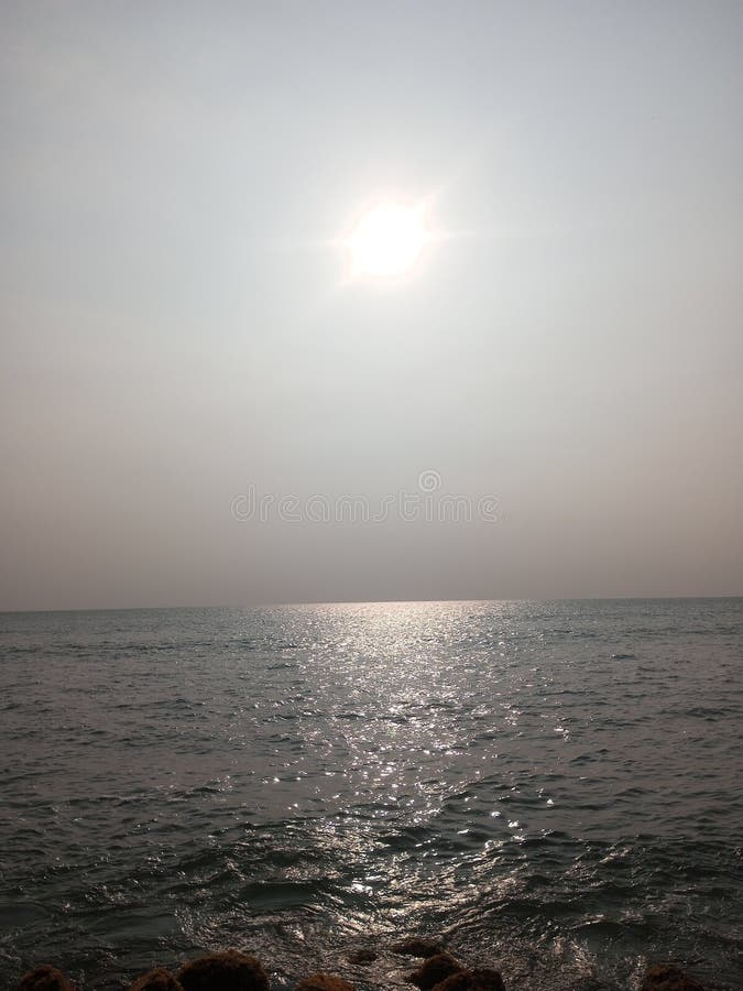 The Afternoon Sunlight on the Beach is so Dazzling and so Beautiful ...