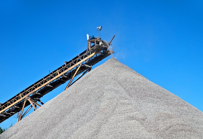 Aggregate Preparation Plant Stock Photo - Image of gritting, grail ...