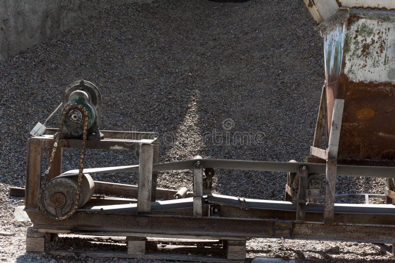 Aggregate Sifting and Packaging Stock Image - Image of building ...