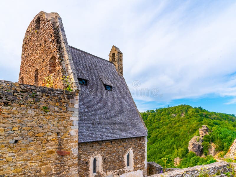 Aggstein Castle Ruins Above Danube River in Wachau Valley, Austria ...