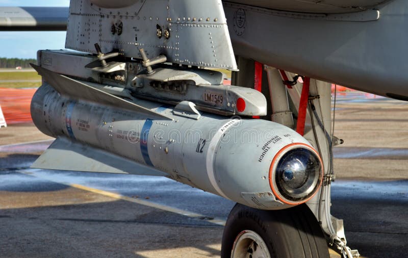AGM-65 Maverick Missile foto editorial. Imagen de militar - 52843561