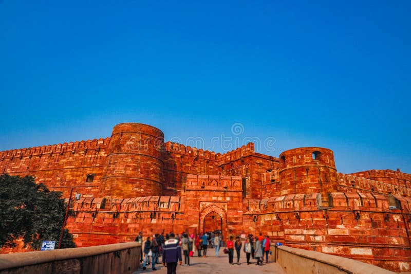 Agra fort entrance editorial photo. Image of mughal - 380102936
