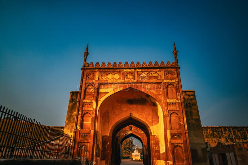 Agra fort gate stock image. Image of architecture, majesty - 357072599