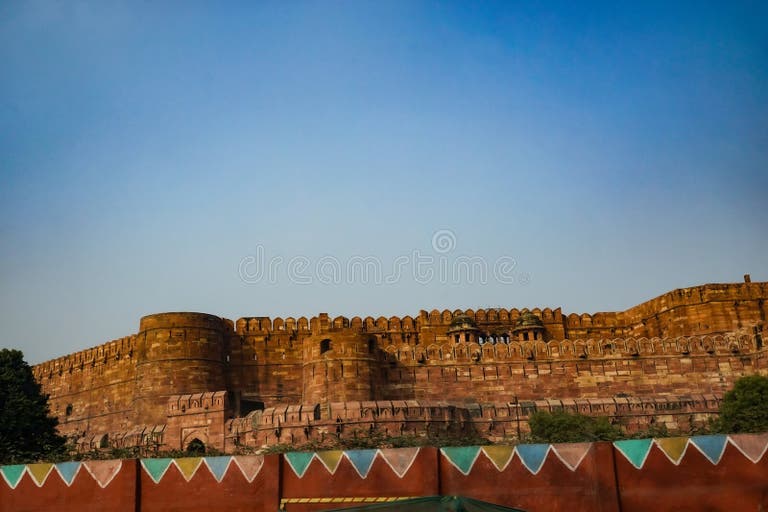 Agra Fort Outer Circumference Stock Photo - Image of tourist, tower ...