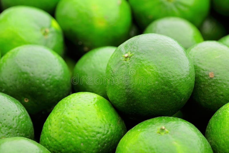 Agrume vert image stock. Image du juteux, frais, nourriture - 27133353