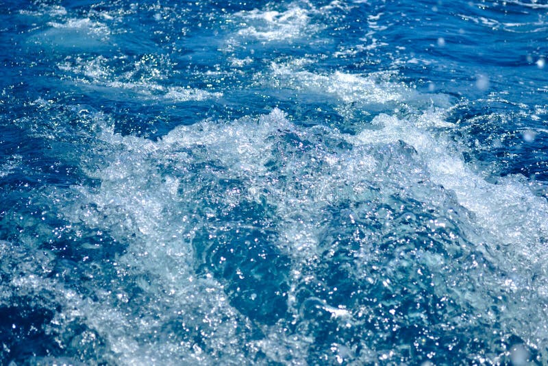 Agua azul imagen de archivo. Imagen de resaca, propulsor - 21287805