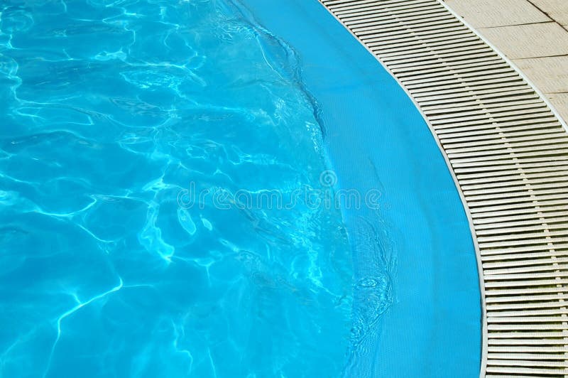 Agua azul en piscina foto de archivo. Imagen de horizontal - 10611296