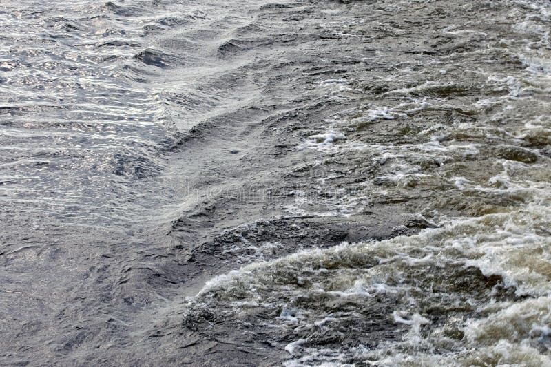 Agua De Río Con Flujo Turbulento Imagen de archivo - Imagen de extracto ...