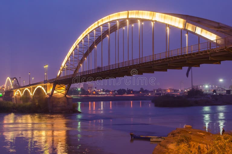 Ahvaz Pol-e-Sefid Bridge editorial stock photo. Image of passing - 48333623