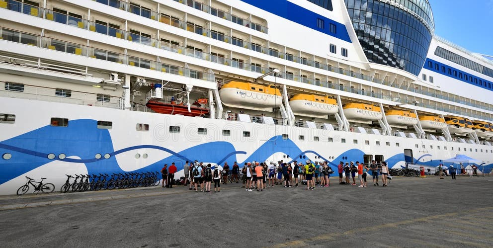 AIDAblu alongside in Corfu editorial stock image. Image of greece ...
