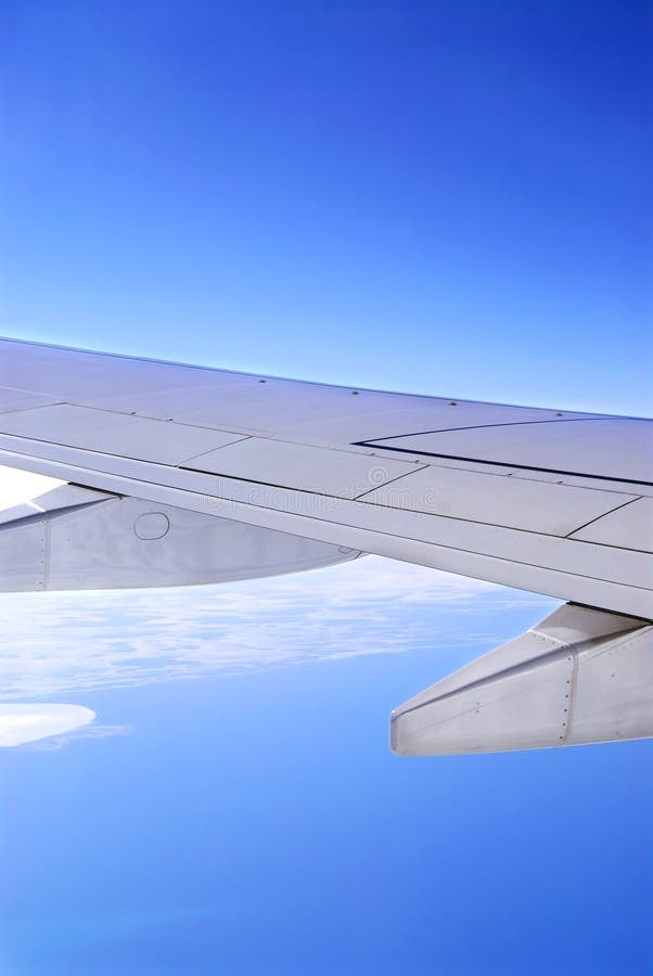 Aile d'avion image stock. Image du avions, avion, destination - 2156955