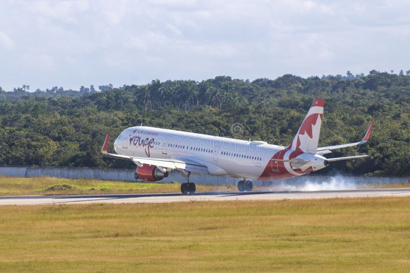 Air Canada Rouge Airbus A321 Landing Editorial Photo - Image of landing ...
