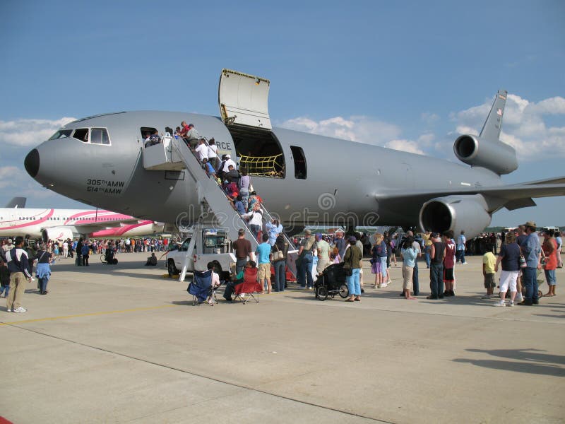 Air Force Cargo Plane editorial stock image. Image of andrews - 5213519
