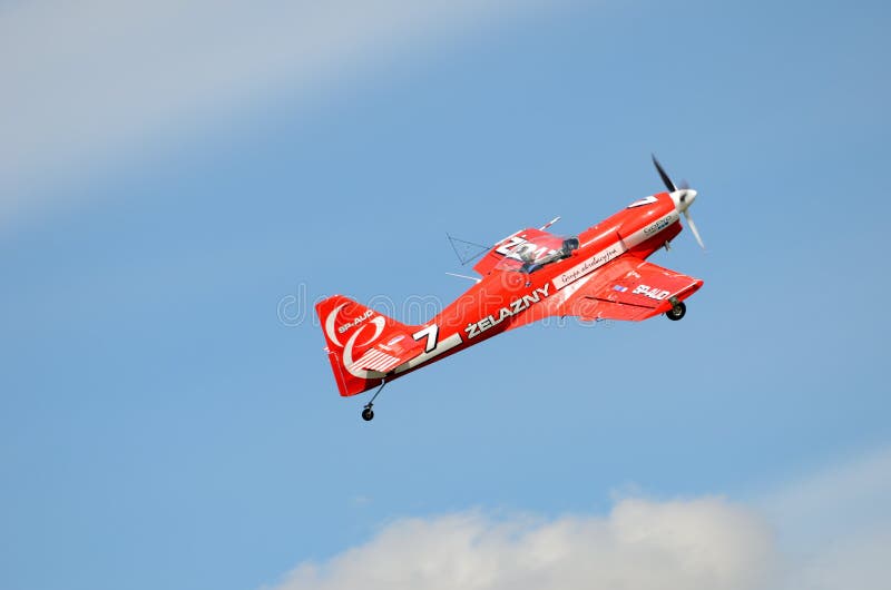 Air show - acrobatic plane editorial photo. Image of aerobatic - 26354216