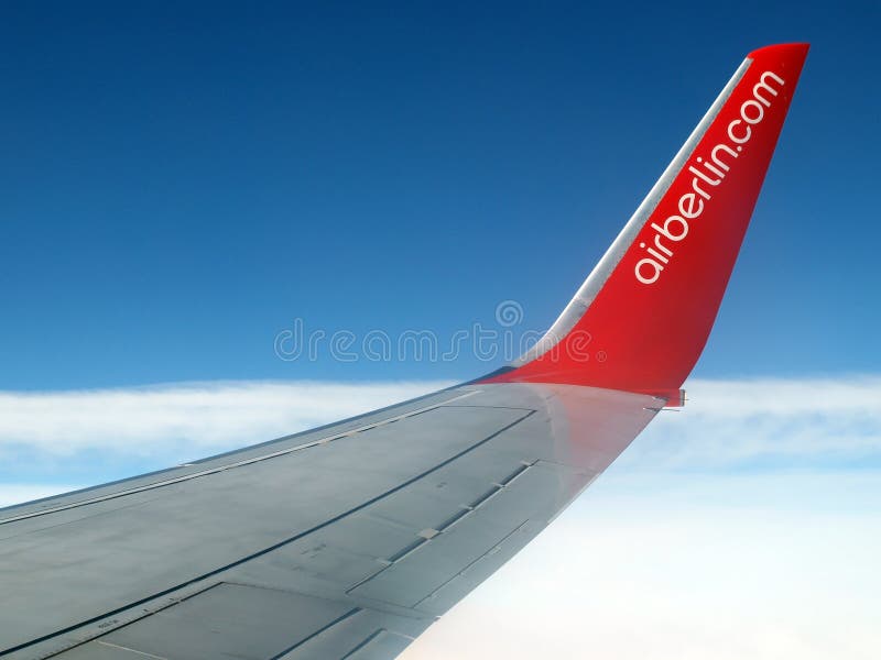 Airberlin Flugzeug im Flug redaktionelles stockbild. Bild von ...
