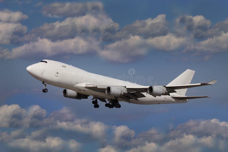 Boeing 747 Jumbo jet stock image. Image of landing, clouds - 29259167