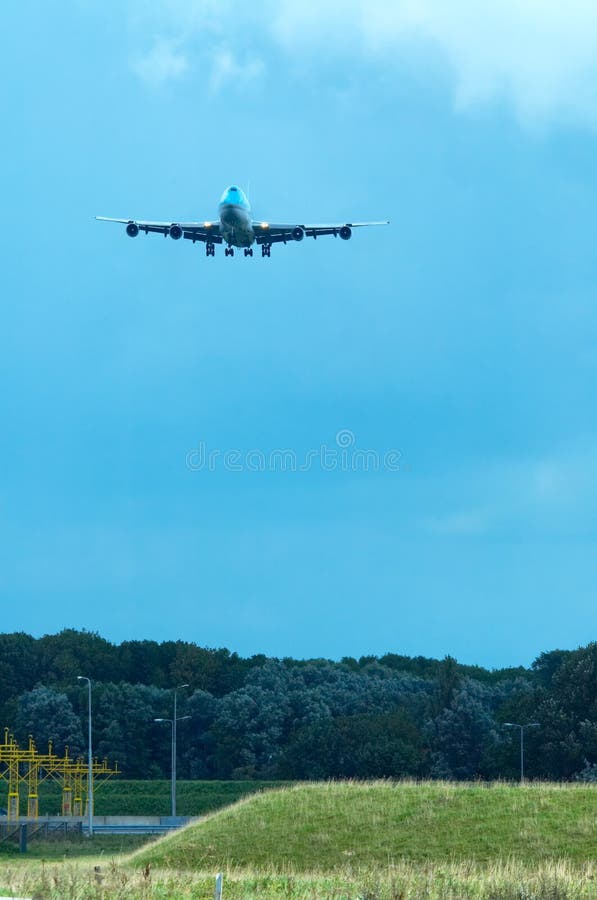 Aircraft approaching stock photo. Image of passenger, gear - 1192900