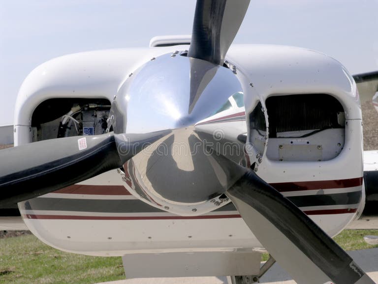 1,722 Twin Engine Propeller Aircraft Stock Photos - Free & Royalty-Free ...