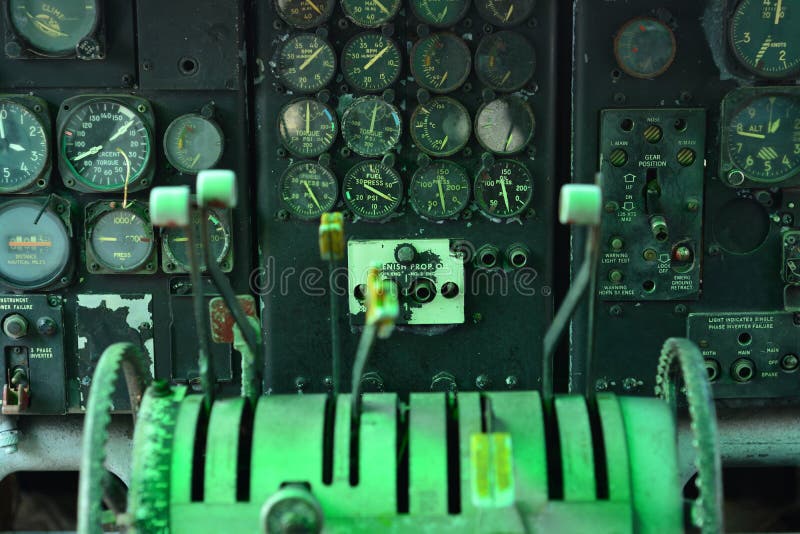 Aircraft Instrument Panel stock photo. Image of knots, barometer - 8192