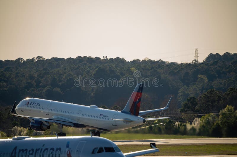 Aircraft at KRDU 3-5-2023 editorial photo. Image of airplane - 271240716