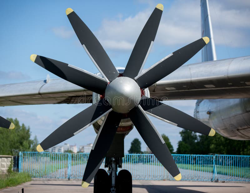 Airplane Engine Wood Propeller Stock Photo - Image of cylinder ...