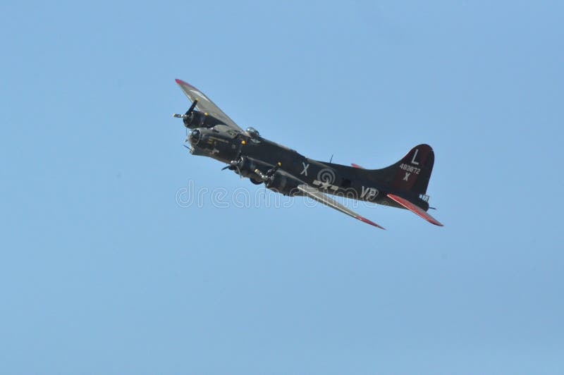 Airplane, Aircraft, Propeller Driven Aircraft, Flight Picture. Image ...