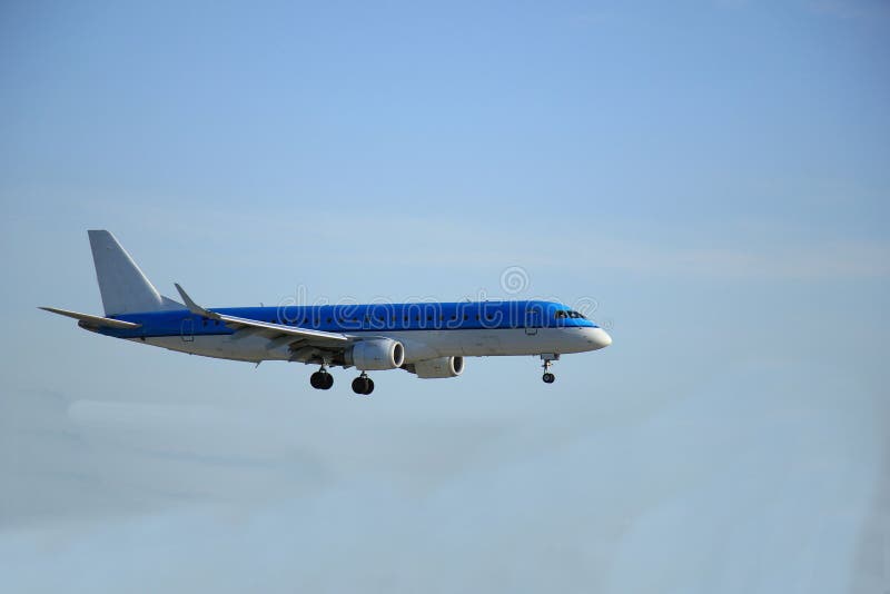 Airplane Approaching Runway Stock Photo - Image of approaching ...