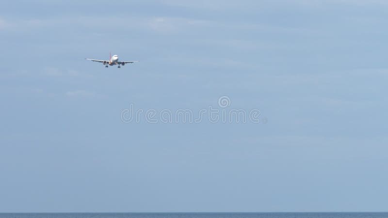 Front View of Turboprop Plane Landing Stock Footage - Video of tourism ... Front View of Turboprop Plane Landing Stock Footage - Video of tourism ...