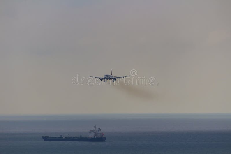 110+ Airplane pollution Free Stock Photos - StockFreeImages